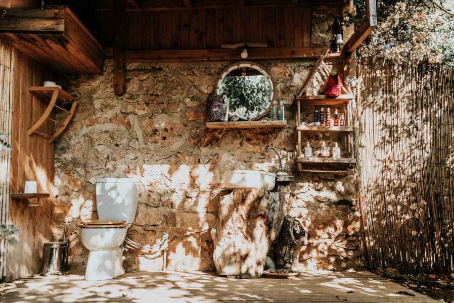 Accommodation - Bonjuk Bay