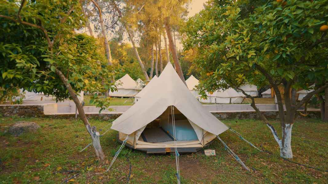 Accommodation - Bonjuk Bay