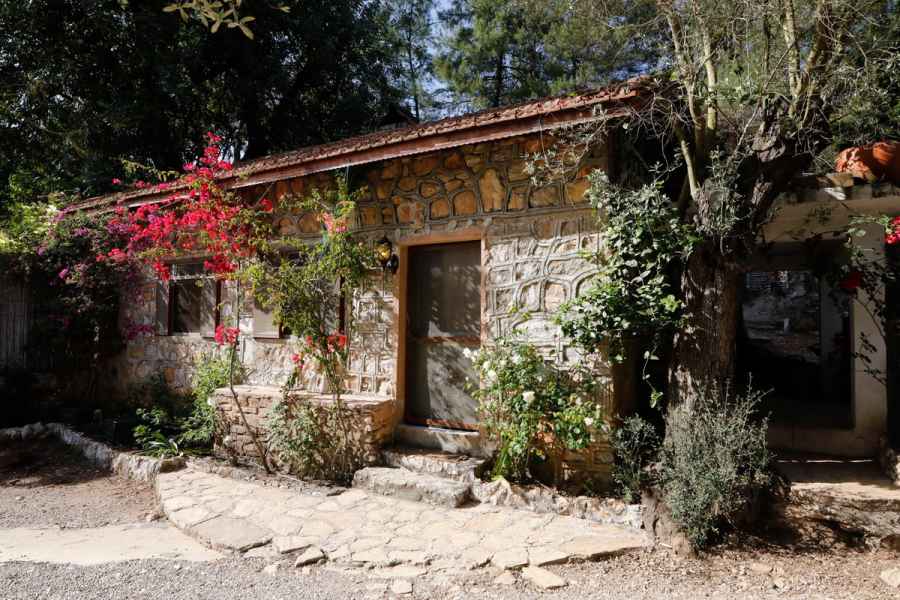 Accommodation - Bonjuk Bay