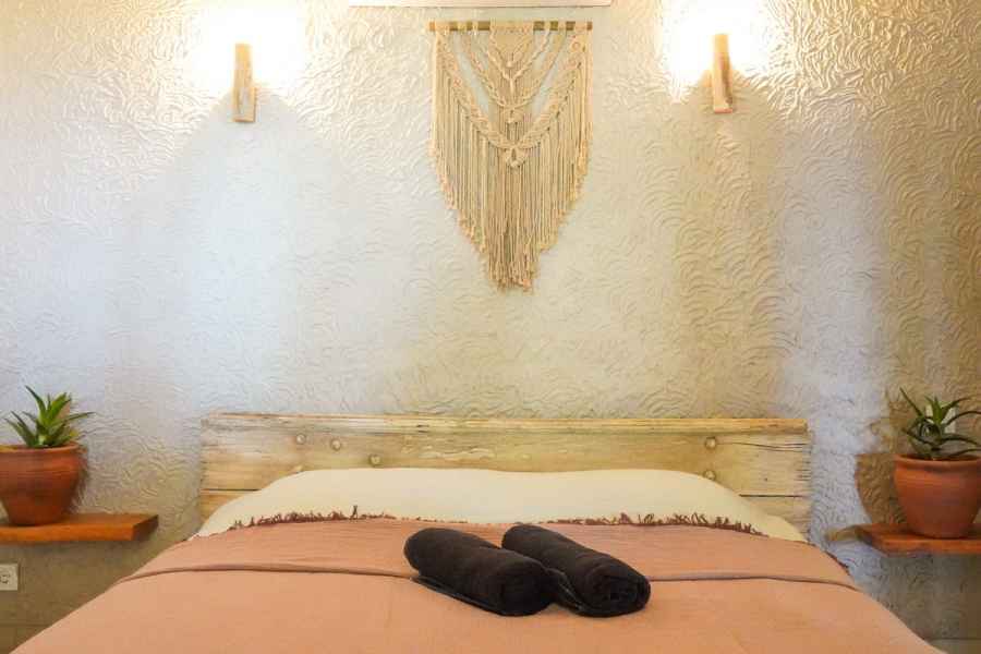 Accommodation - Bonjuk Bay