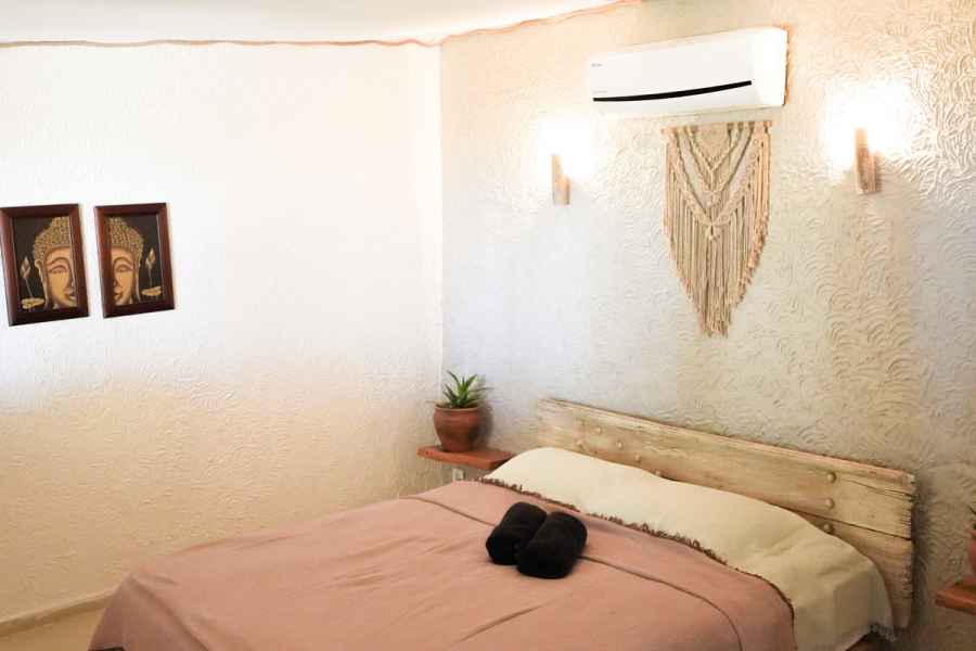 Accommodation - Bonjuk Bay