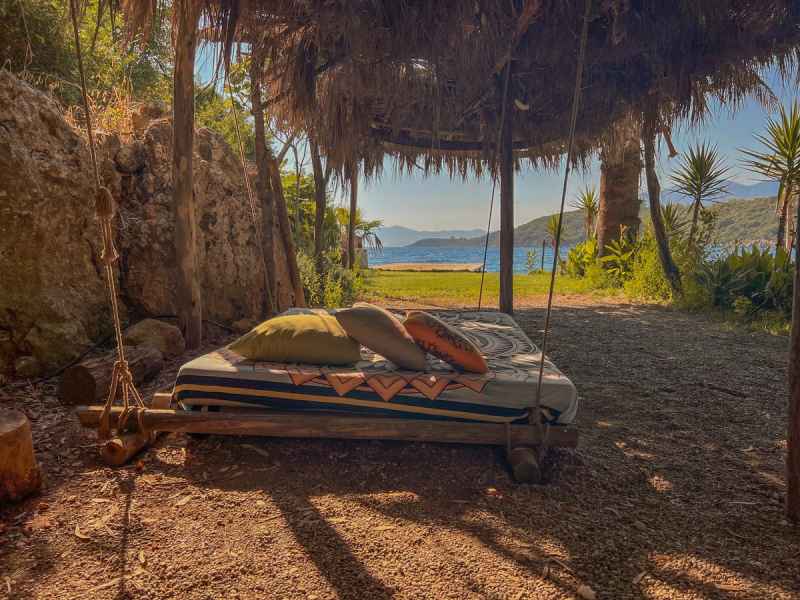 Accommodation - Bonjuk Bay